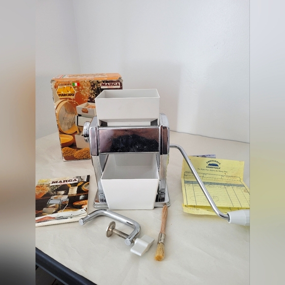 marcato | Kitchen | Vintage Marcato Mulino Grain Mill Hand Crank Coarse ...